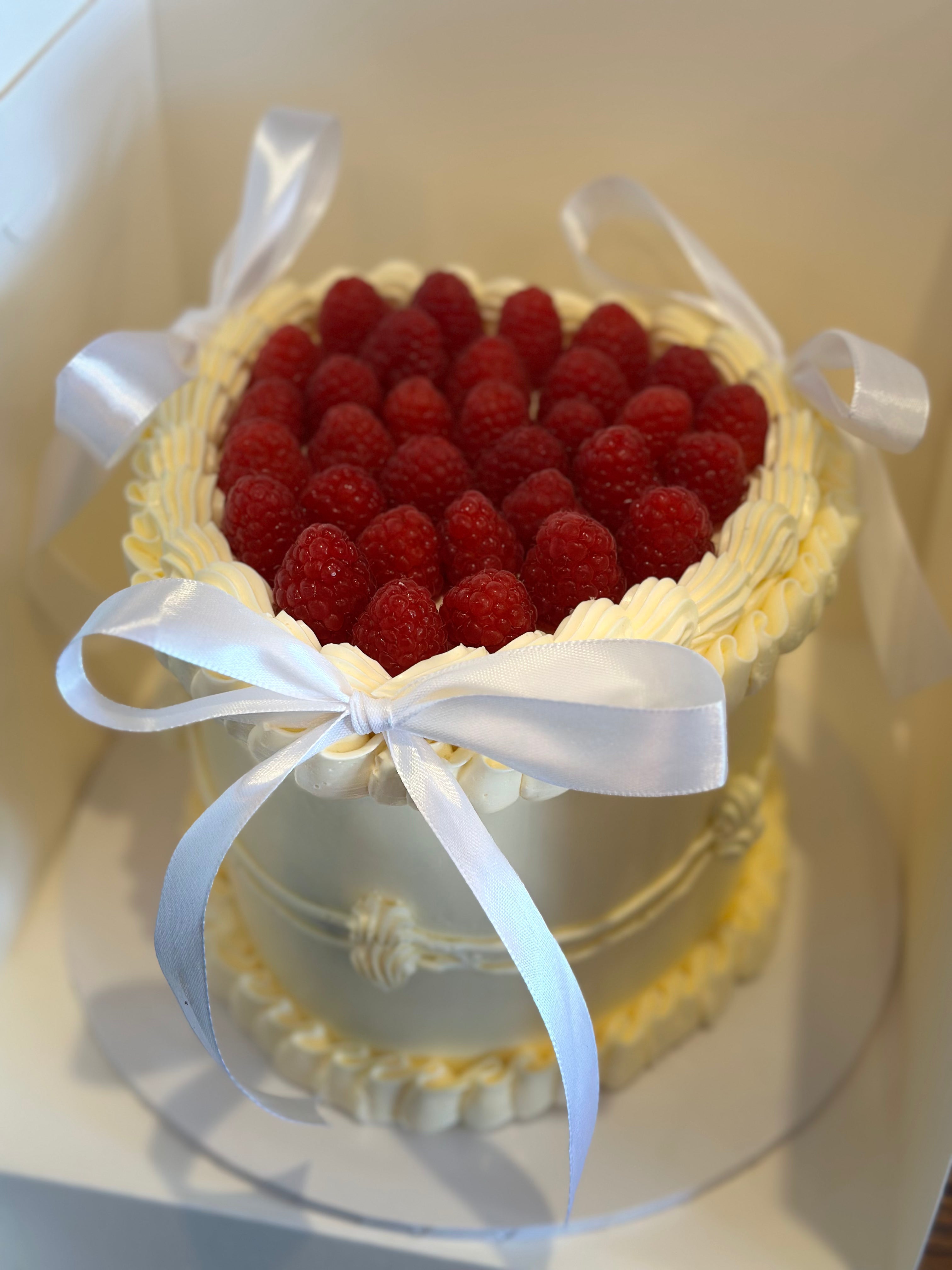 Daphne – Snow White Bakery